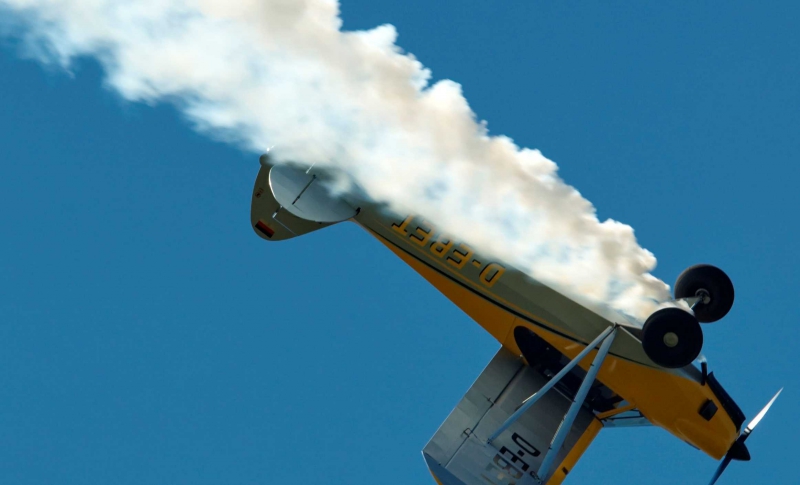 Extreme Smoke Oil 20 L canister from Aircraft Spruce Europe